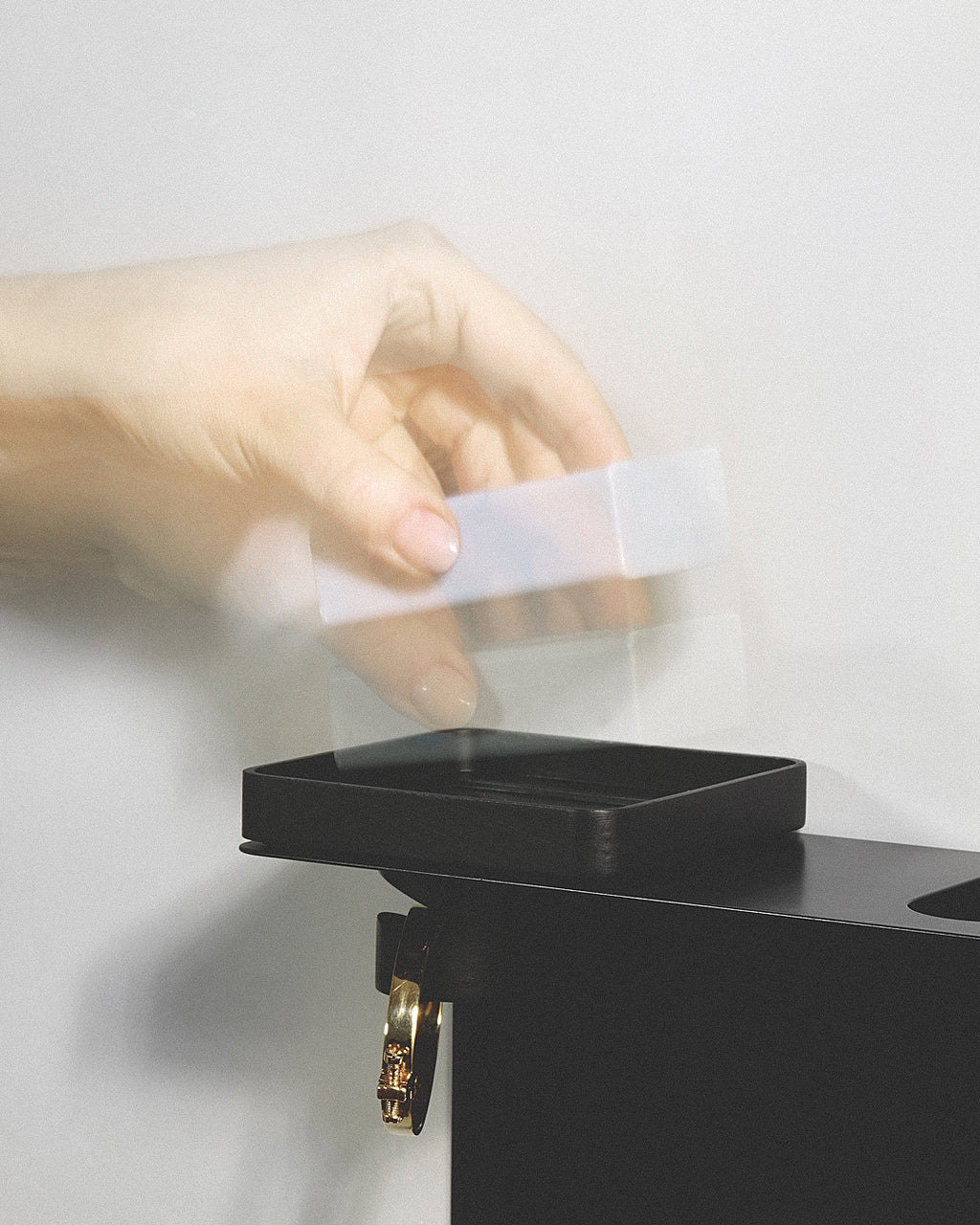 Clampi * Deine neuartige Duschablage